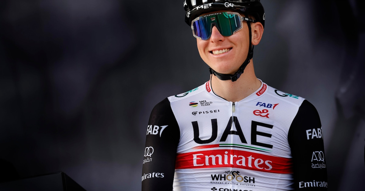 Tadej Pogacar avec Adam Yates, Marc Soler et Rafal Majka pour ramener ...