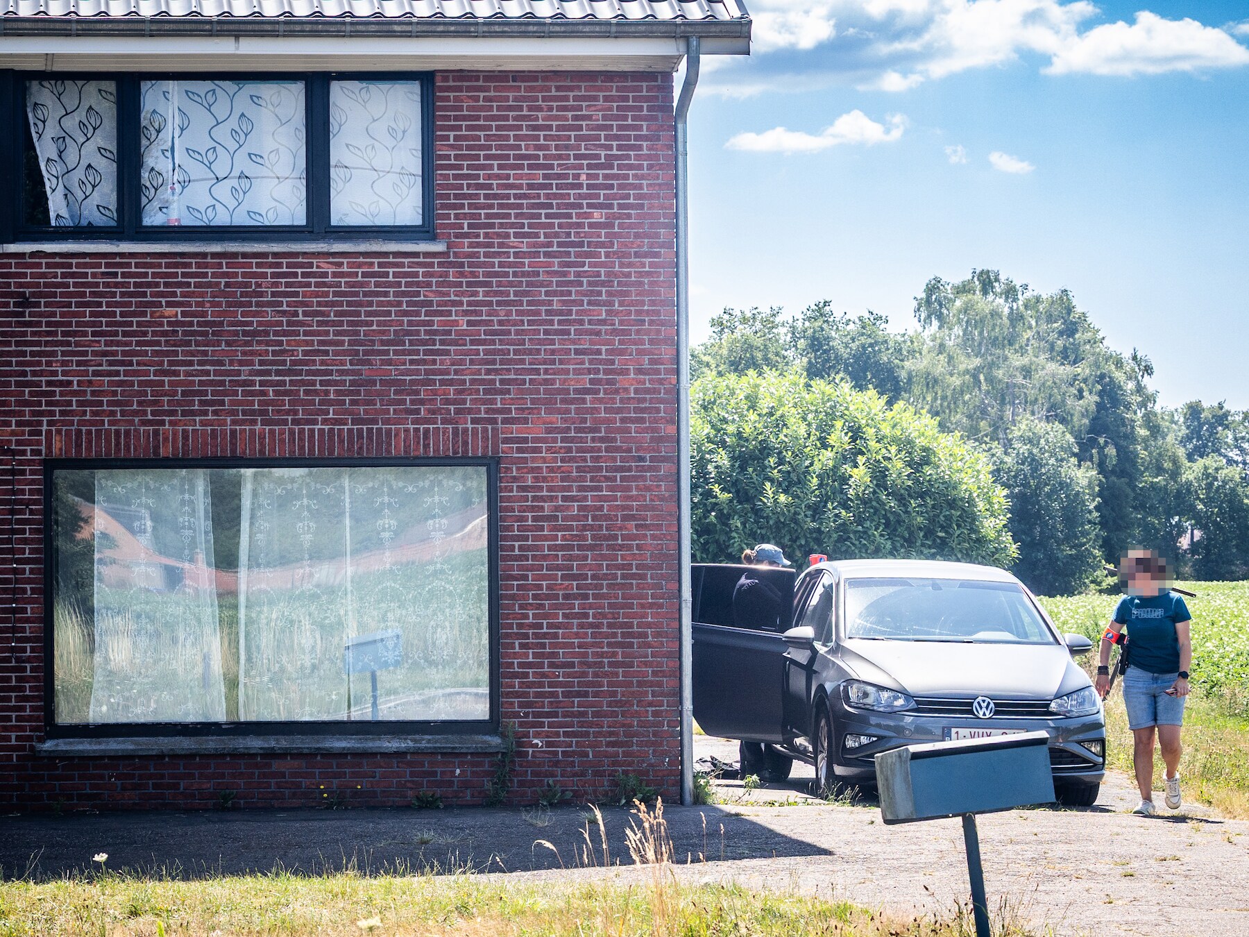 Armes, stupéfiants, cash: vaste coup de filet de la police dans le ...