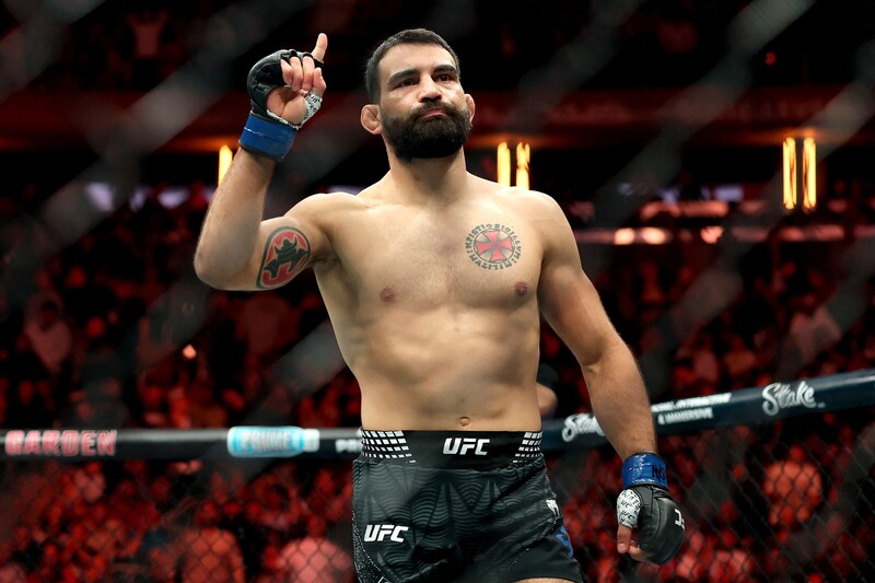 MMA: Benoît Saint Denis terrasse Dariush en 16 secondes | 7sur7.be