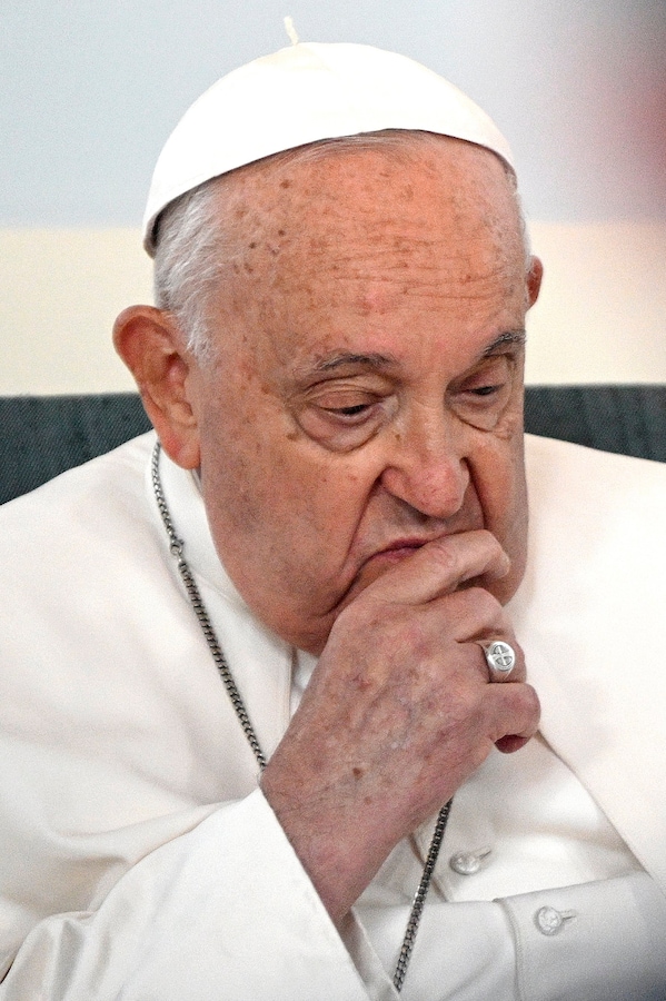 Le pape n’est plus dans un état “critique” malgré un état qui reste ...