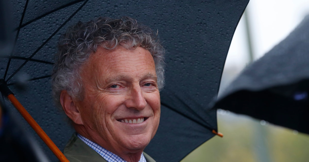 La grosse boulette de Nelson Monfort, sans pantalon pour présenter le ...