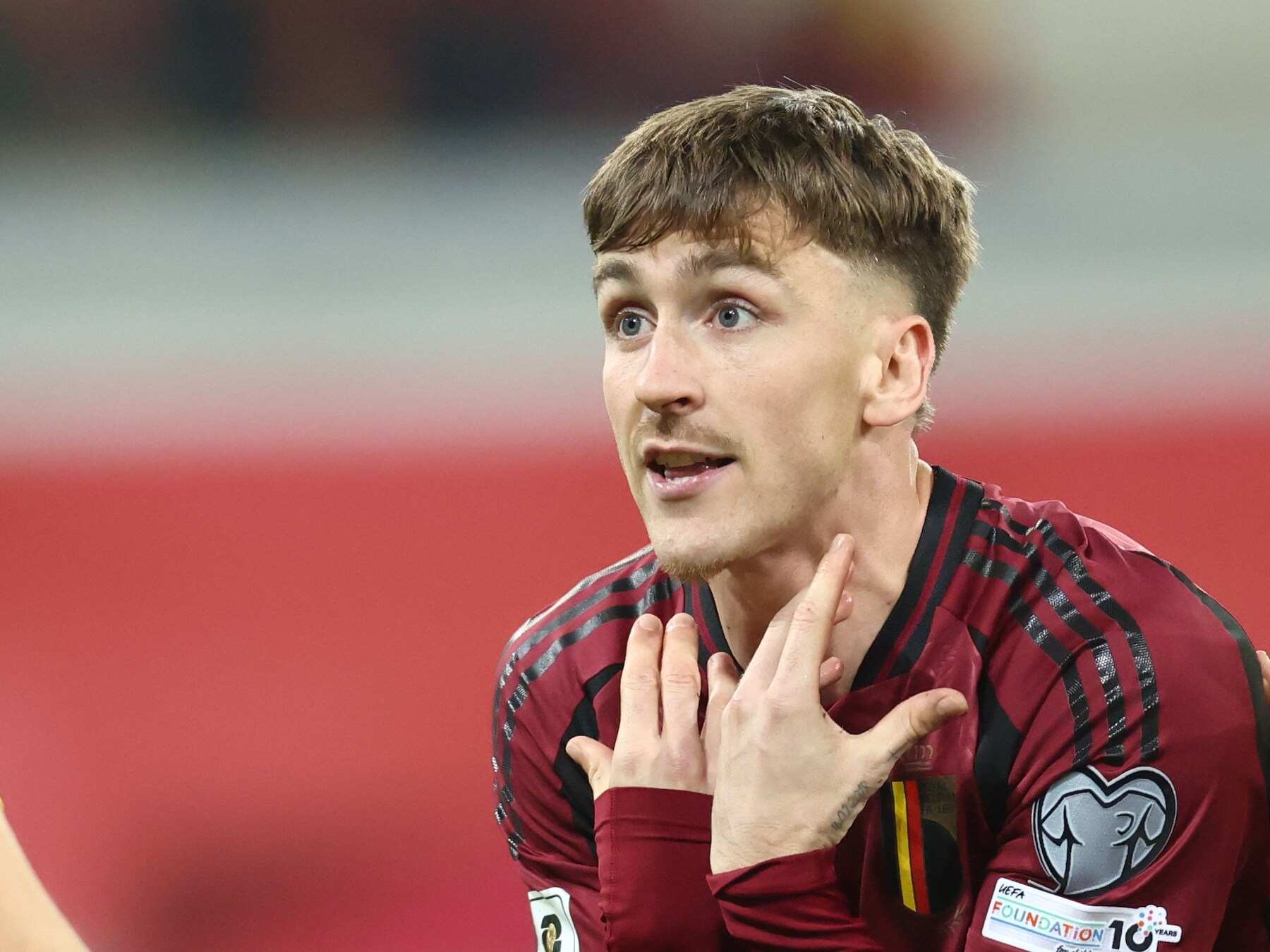 Une défense aux abois, Doku et De Bruyne en sauveurs: les notes des ...