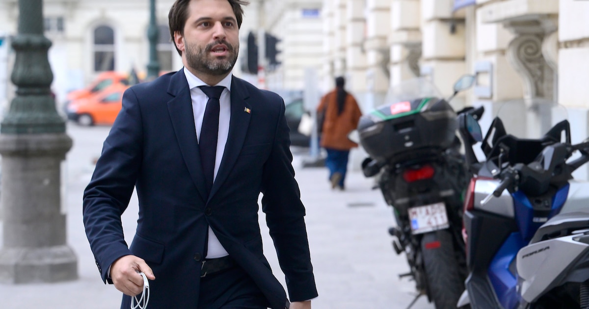 “Au lieu de chercher des solutions, Bouchez bloque tout compromis ...