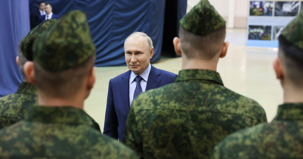 La Russie va lancer sa campagne de conscription militaire de printemps ...