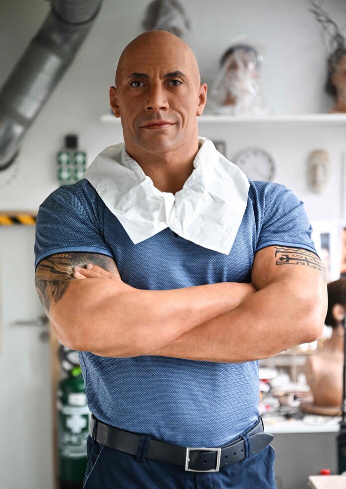 La statue de Dwayne Johnson du musée Grévin à Paris retouchée en 24h ...