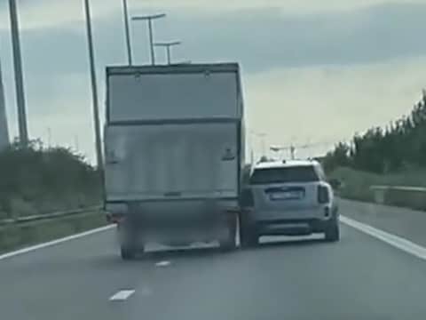 Le conducteur qui a percuté une vingtaine de véhicules sur l’E34 placé ...