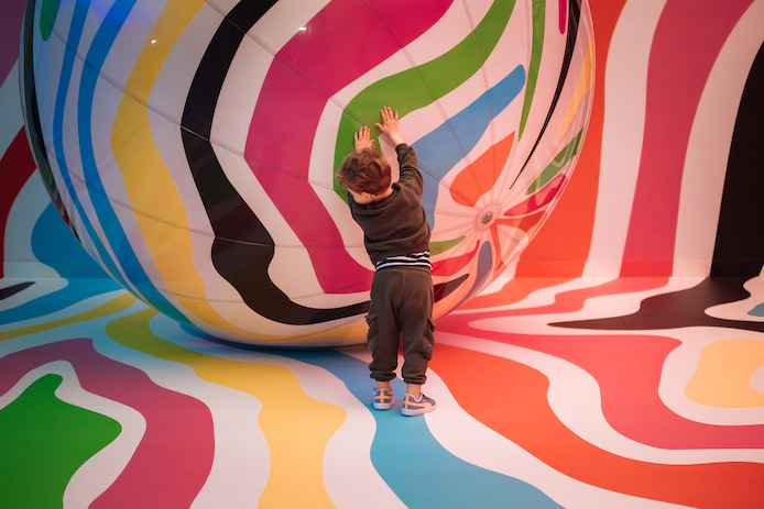 Le “Balloon Museum” déploie sa nouvelle exposition immersive et ...