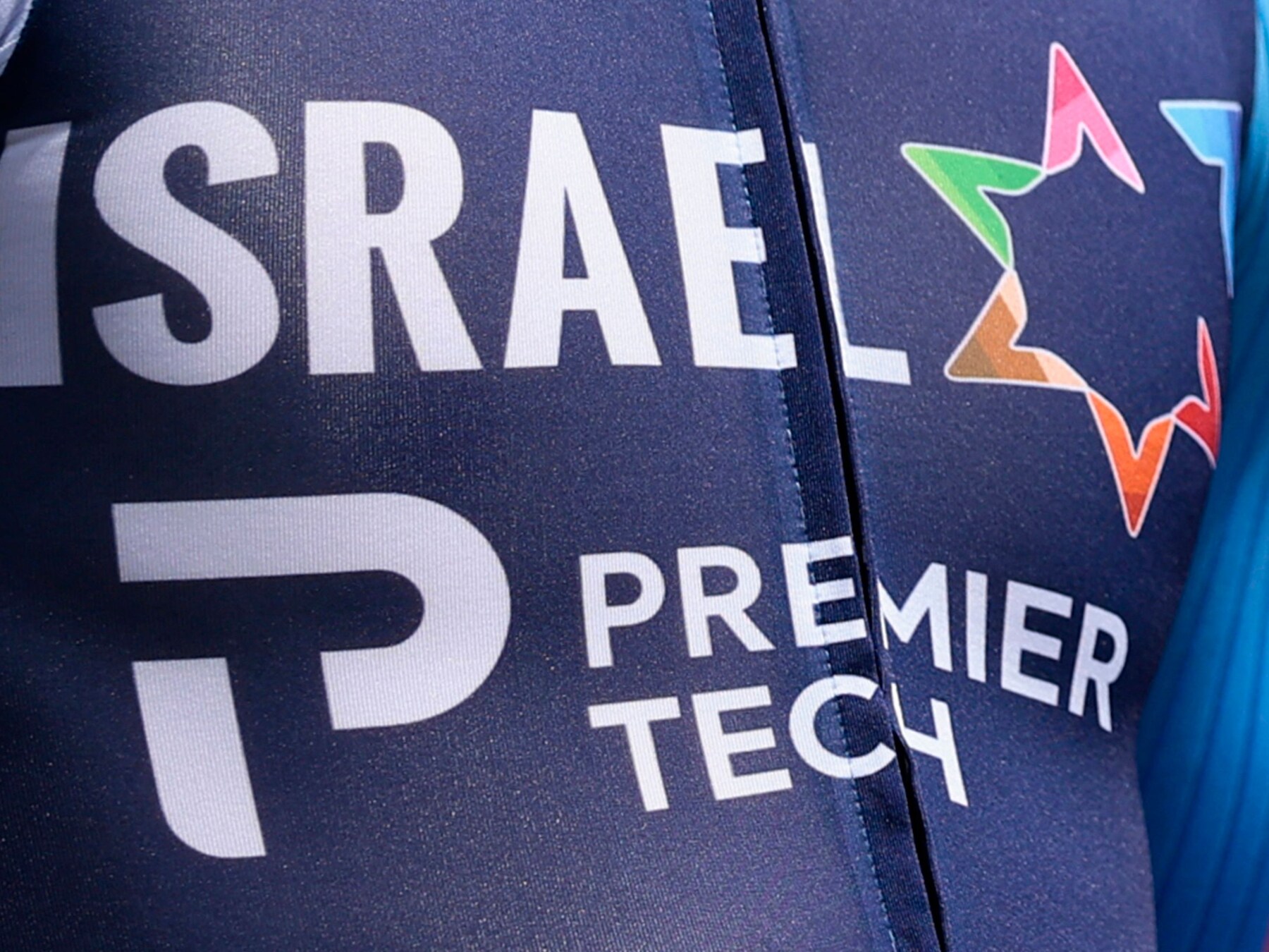 Un Belge s’attaque au record de l’heure sur un vélo en bois, sa pédale ...