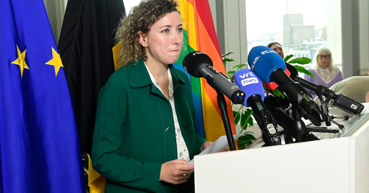 Sarah Schlitz présente sa démission et pointe “les violences sexistes ...