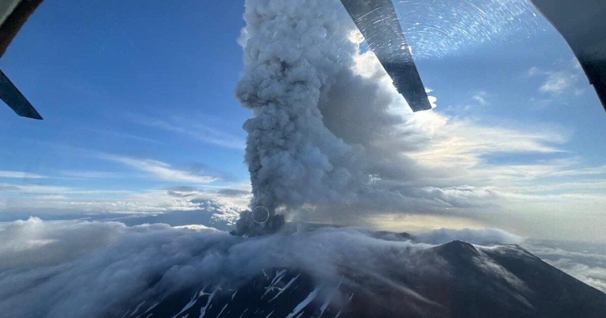 Un volcan russe entre en éruption pour la première fois en plus de 450 ...