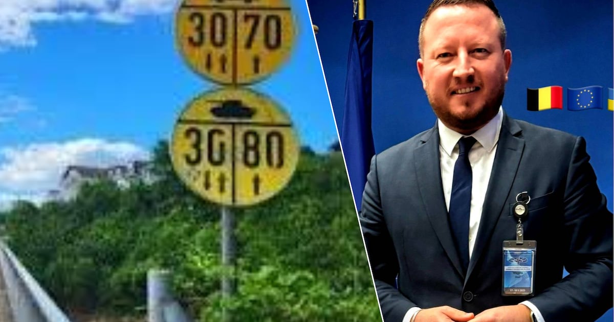 Ces panneaux de l’époque de la guerre froide pourraient faire leur ...