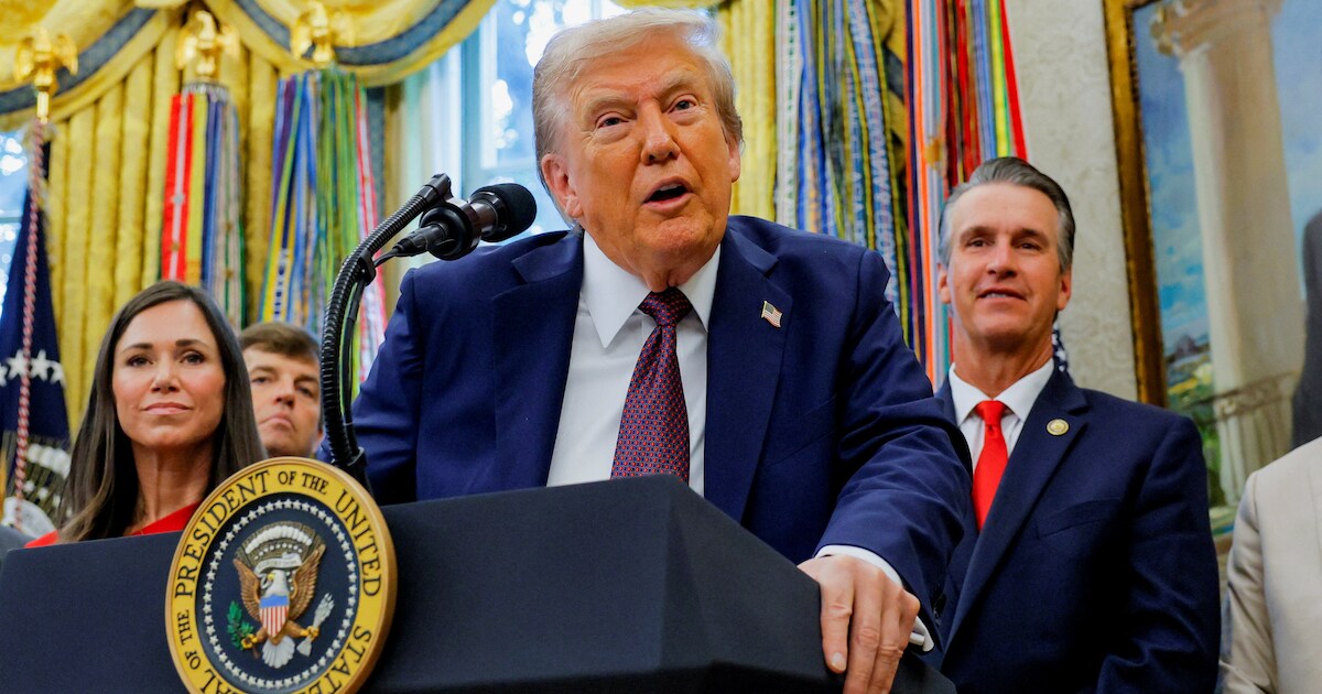 Trump promet l’envoi de la garde fédérale à Chicago, qui dénonce une ...