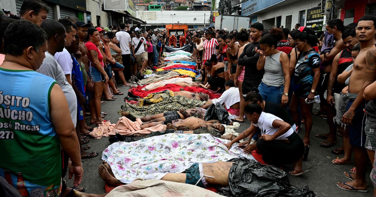 Le bilan du raid policier dans une favela de Rio dépasserait les 130 ...