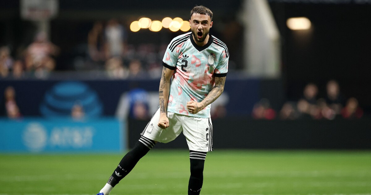 Une superbe frappe: le premier but de Zeno Debast avec les Diables ...
