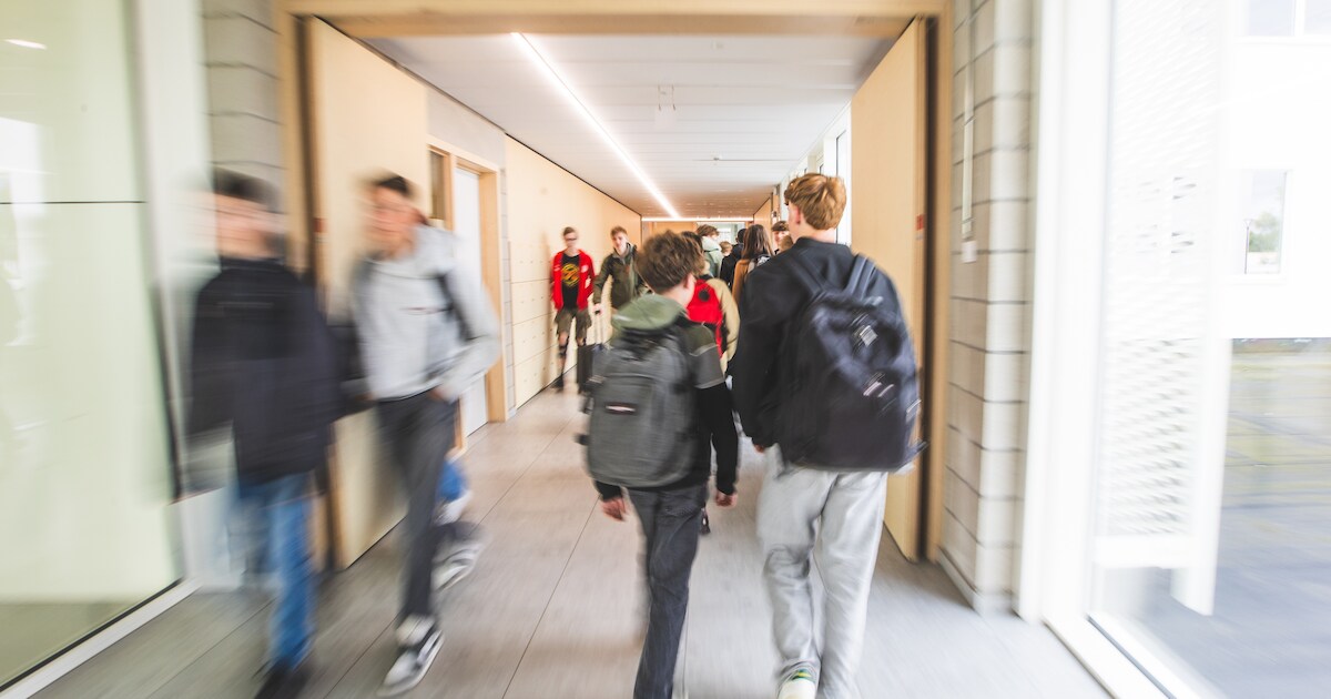 Scandale aux Pays-Bas: une mineure et sa mère enseignante en couple ...