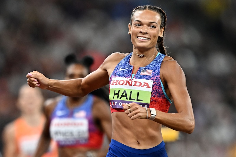 Une victoire indiscutable: Anna Hall décroche l’or sur l’heptathlon ...