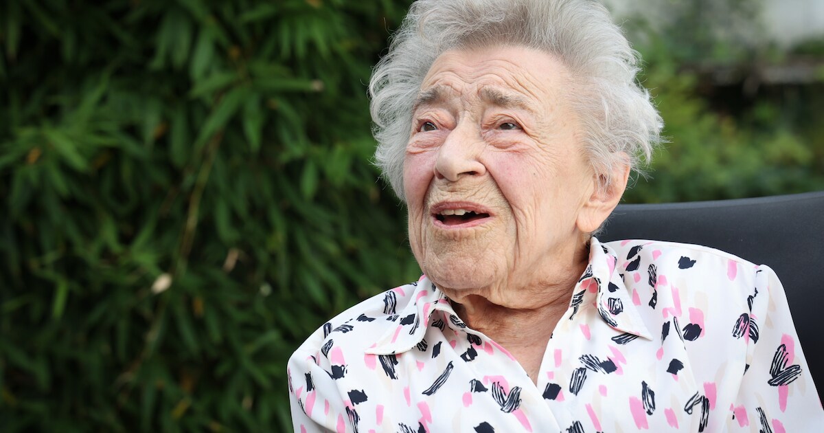 “Je prête peu attention au temps qui passe”: voici Fernande, 109 ans ...