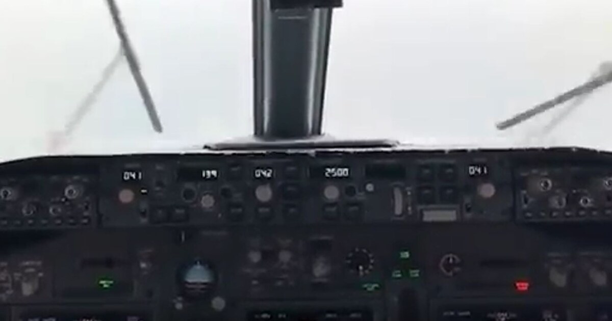 Le crash en plein Pacifique d'un Boeing 737 vu du cockpit | 7sur7.be