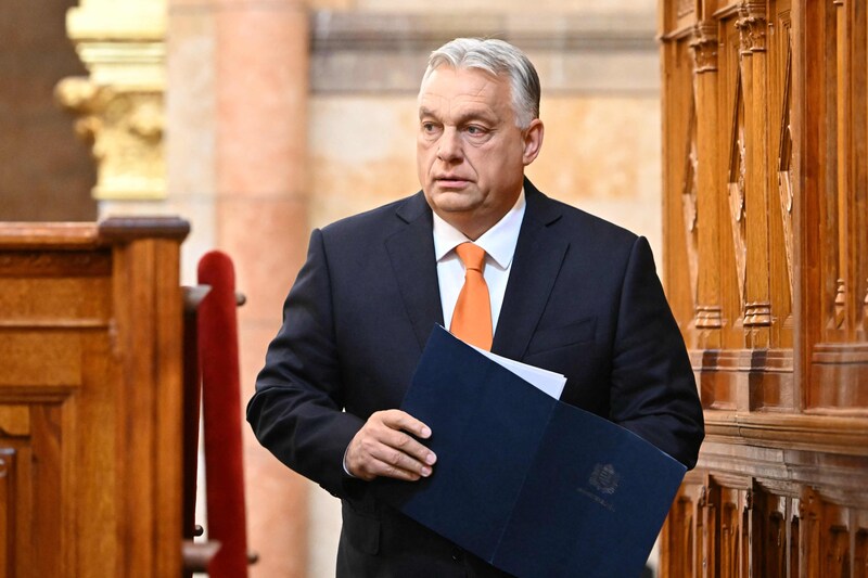Viktor Orban annonce qu’il ne siègera pas au Parlement: “On n’a pas ...