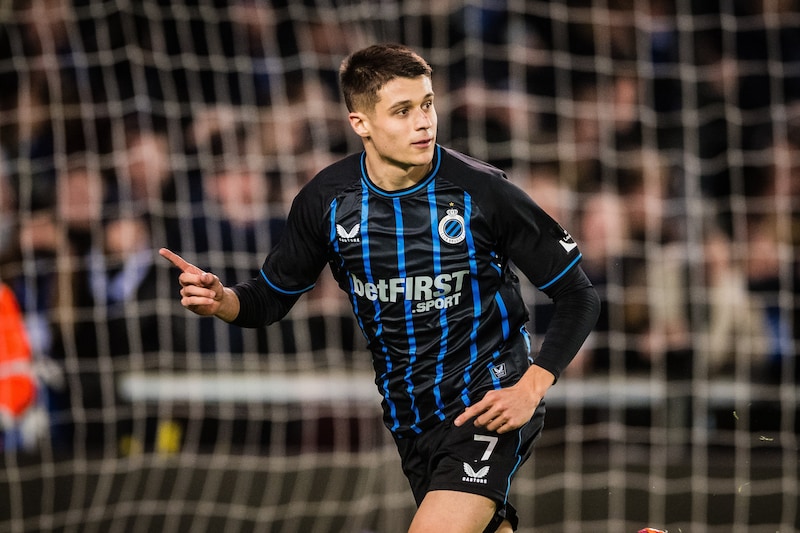 Bruges Simpose Dans La Douleur Face à Ohl Avant De Senvoler Pour