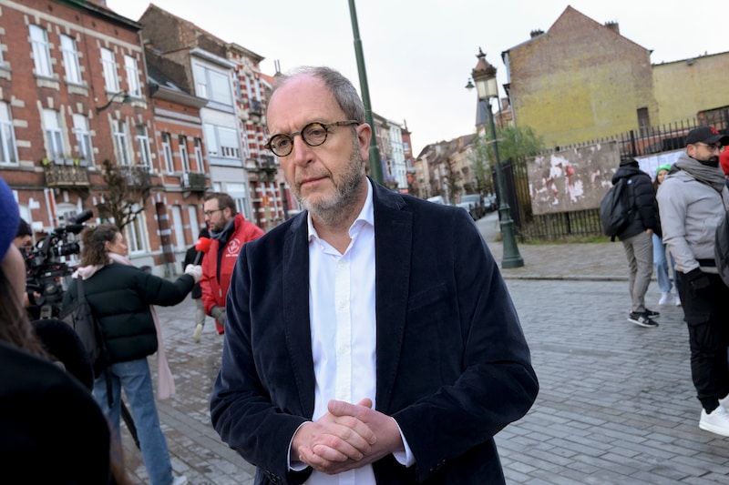 Les images de la fusillade devant la station Clemenceau mercredi matin ...