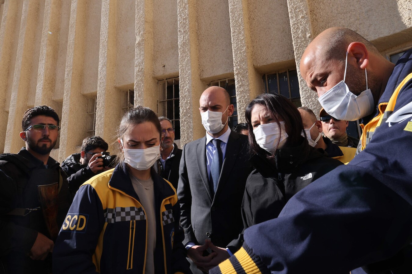 Le nouveau dirigeant syrien refuse de serrer la main de la cheffe de la ...