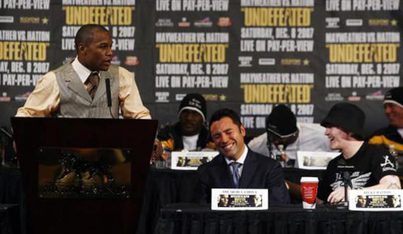 Le boxeur Oscar De la Hoya annonce sa retraite | 7sur7.be