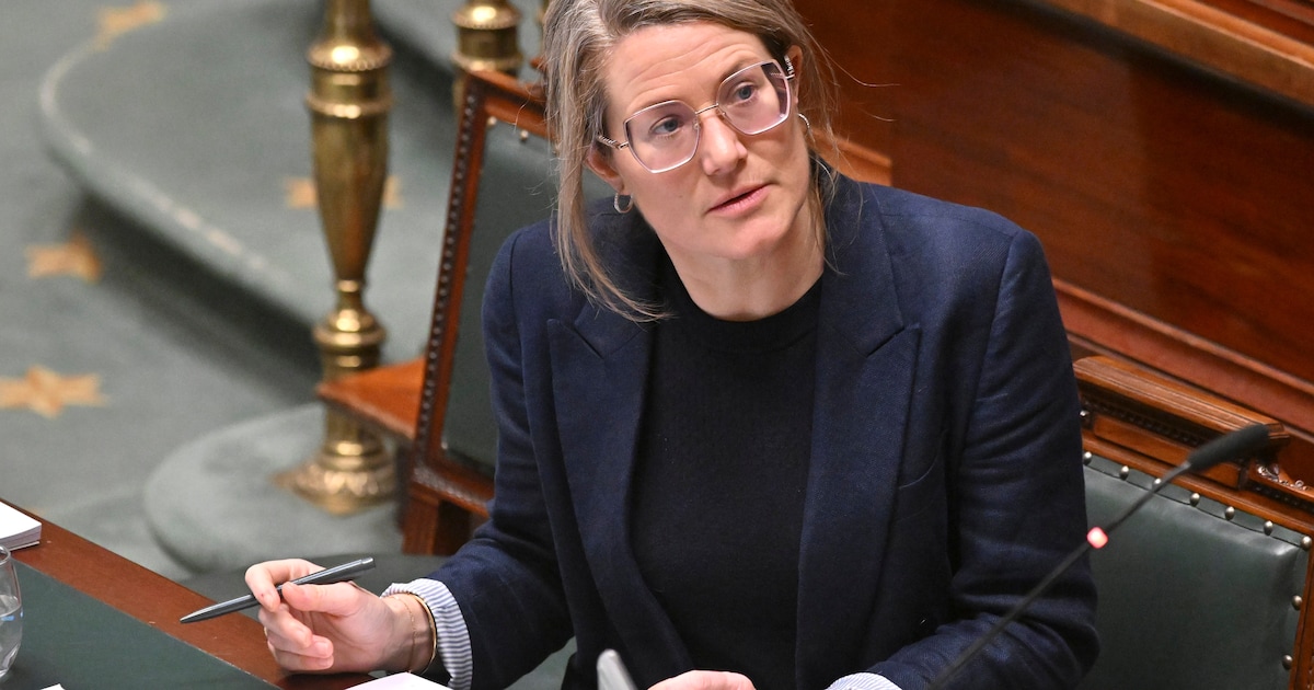 “Le droit à la dignité humaine fragilisé”: la réforme du statut de ...