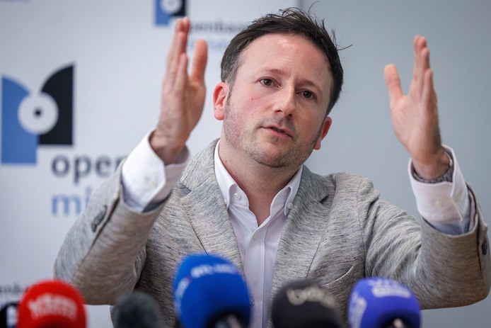 Surnommé le “Batman du parquet”: qui est Julien Moinil, le procureur du ...