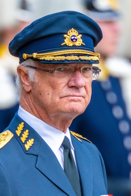 “Tu es complètement à la ramasse toi”, la princesse Isabella du ...