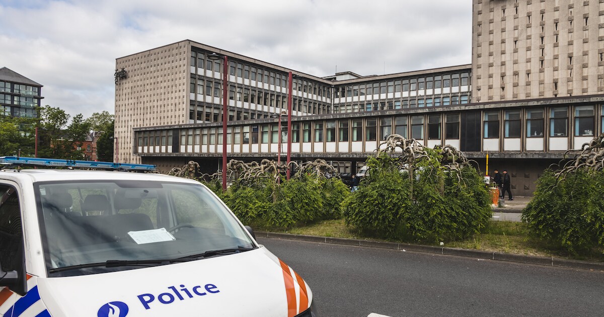 Une adolescente dénonce les viols de son père à sa prof: “Elle a eu ...