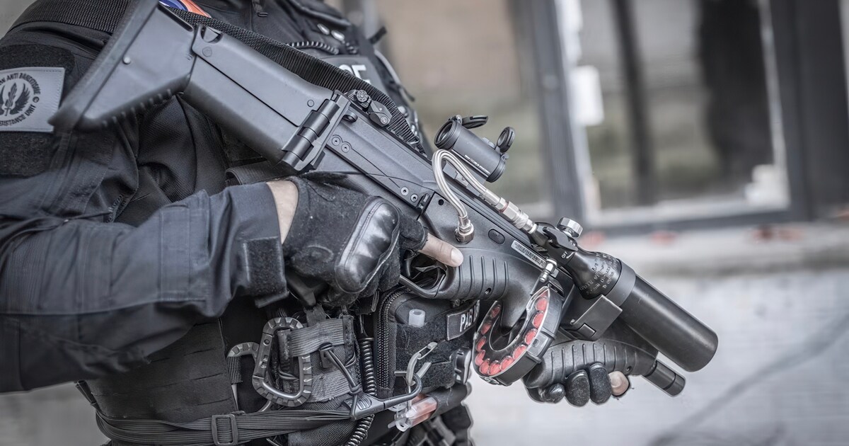 Des armes FN 303 contre les émeutiers? “Elles sont particulièrement ...