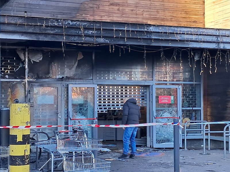 L’incendie au Delhaize de Jette était volontaire: il sera fermé ...