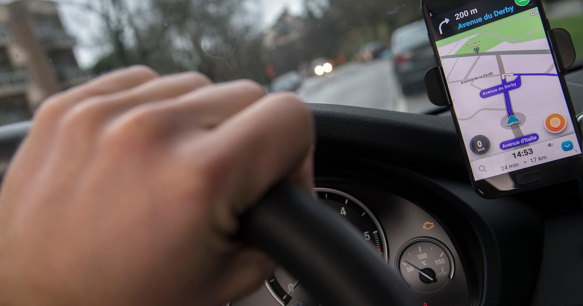 La conductrice suit son GPS, sa voiture finit sous un train de fret | 7sur7.be