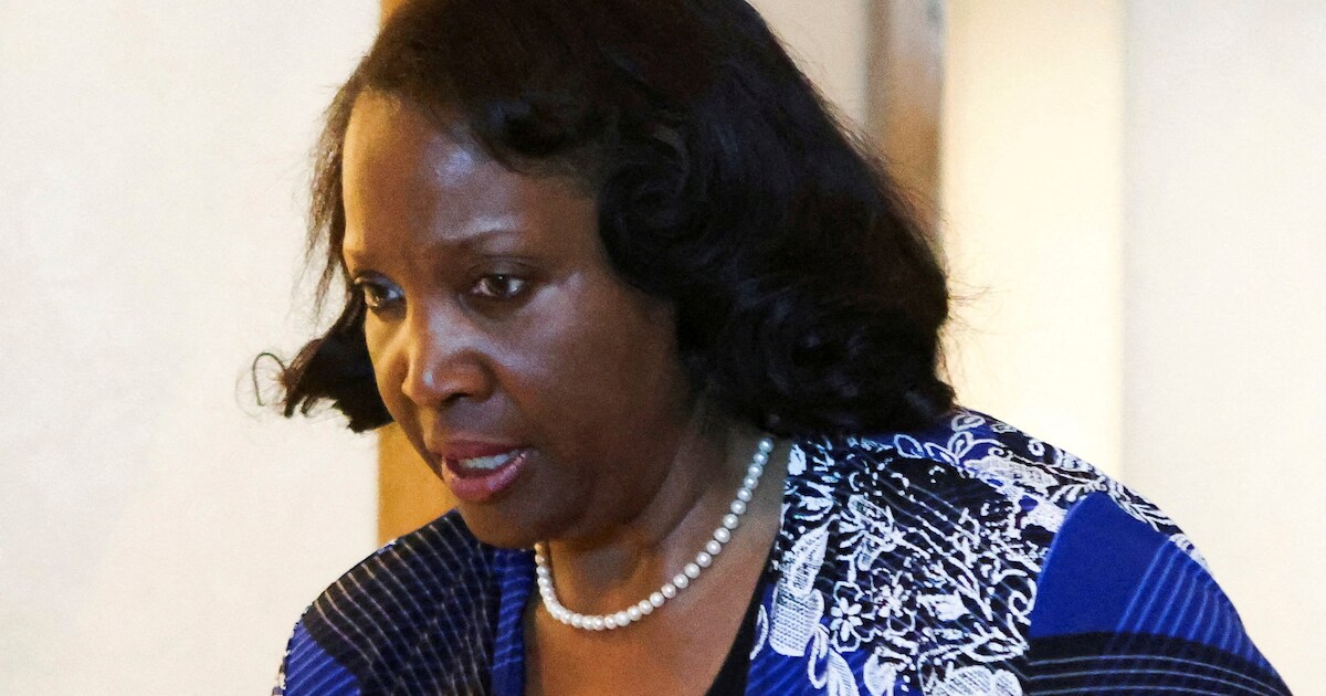 Trump saisit la Cour suprême pour révoquer une gouverneure de la Fed ...