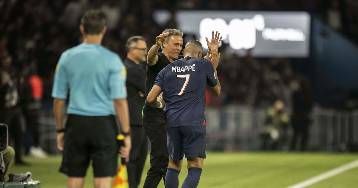 L’étonnante réaction d’Enrique après le triplé de Mbappé: “Je ne suis ...