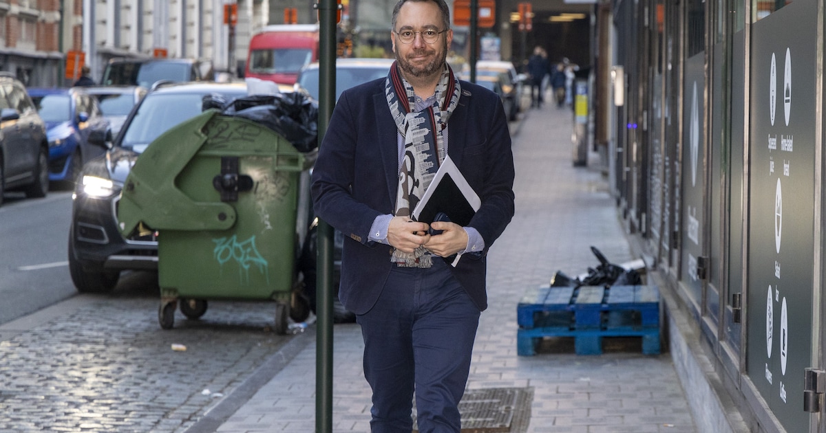 Maxime Prévot: “Il faut faire contribuer les épaules les plus larges ...