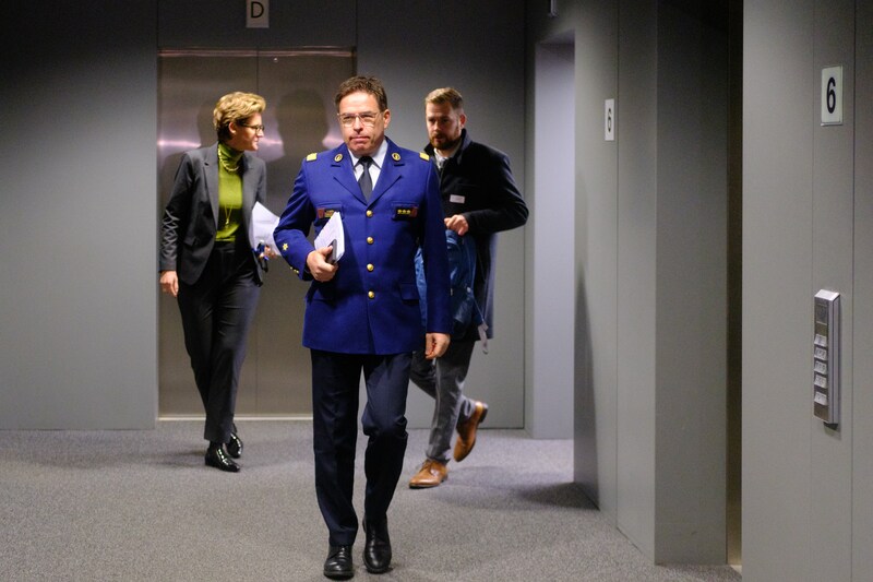 Une lettre envoyée à De Wever révèle la crise profonde au sein de la ...