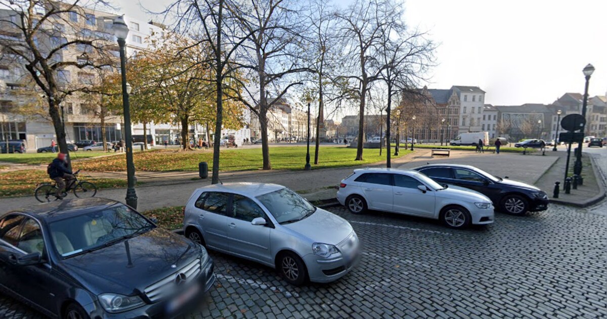 Le square Marguerite Duras réaménagé: une partie du parking disparaît ...
