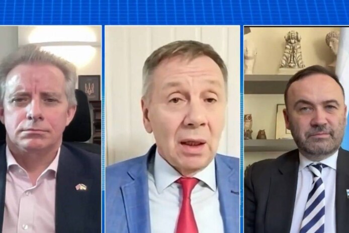 Un ex-conseiller de Poutine révèle accidentellement le nombre de pertes ...