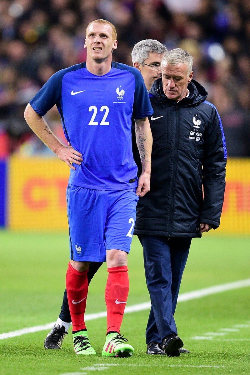 Cet ancien international français travaille maintenant dans un magasin ...