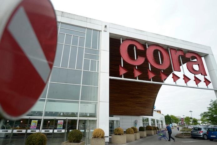 Le dépôt approvisionnant les hypermarchés Cora bloqué: “La direction ...