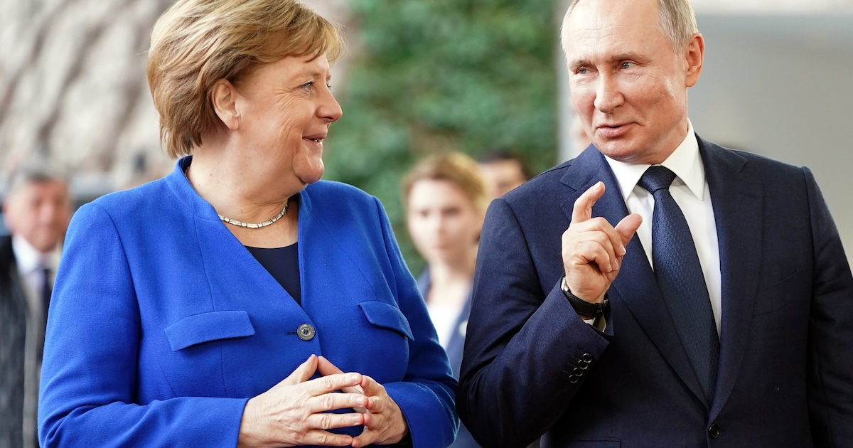 Vladimir Poutine présente des excuses à Angela Merkel pour une affaire ...