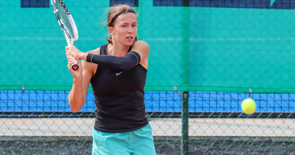 Vicky Van de Peer bat Eliessa Vanlangendonck en finale du double en ...