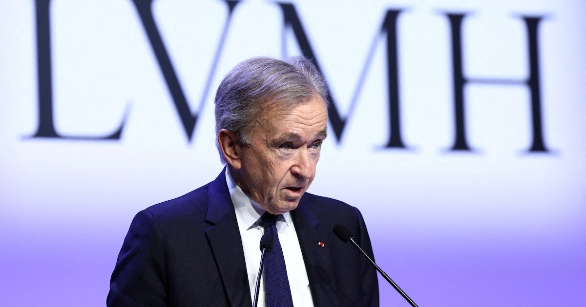 Bernard Arnault, PDG de LVMH, N°1 mondial du luxe, dénonce la “taxation ...