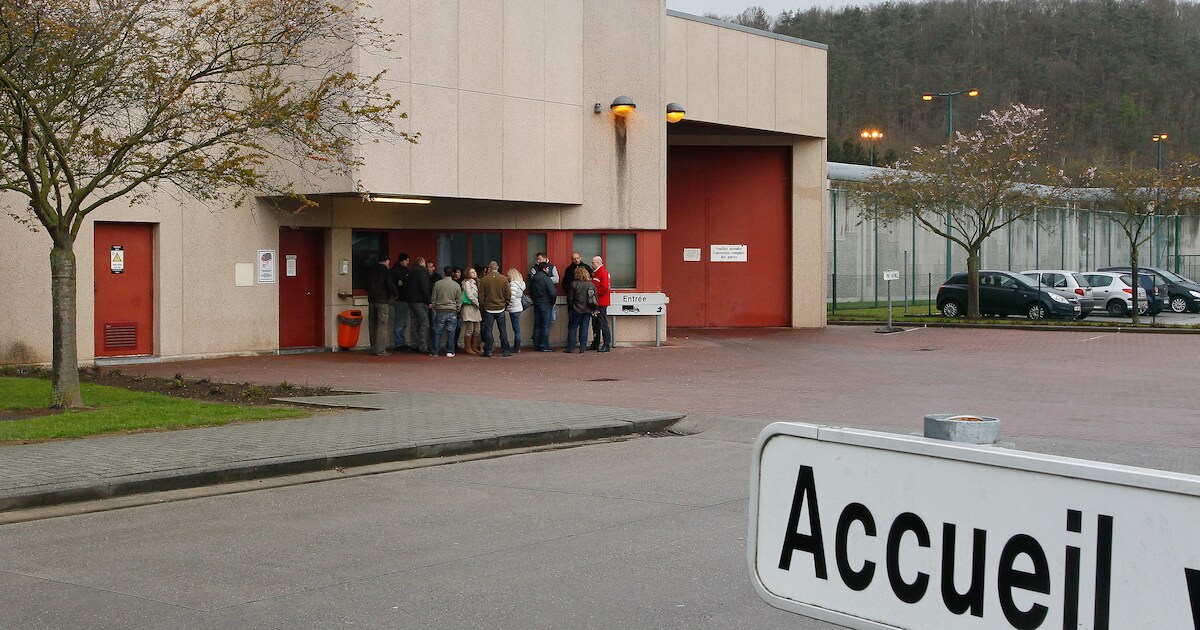 Quatre gardiens agressés à la prison d’Andenne, dont deux transportés à ...