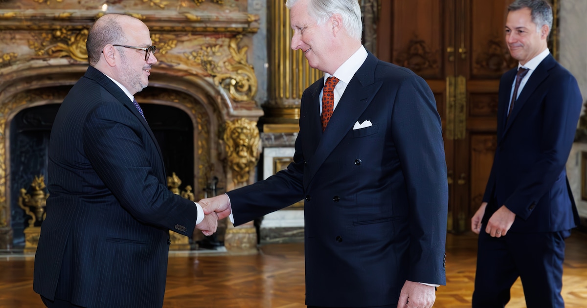 Le nouveau ministre des Affaires étrangères Bernard Quintin a prêté ...