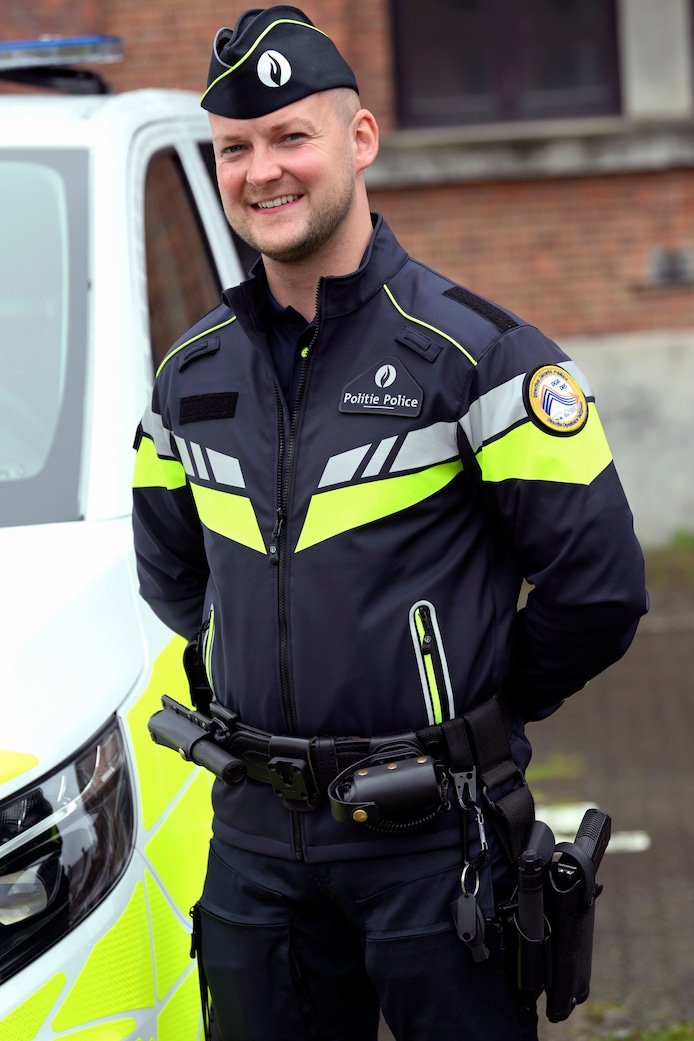 Plus visibles et plus confortables: voici les futurs uniformes de la ...