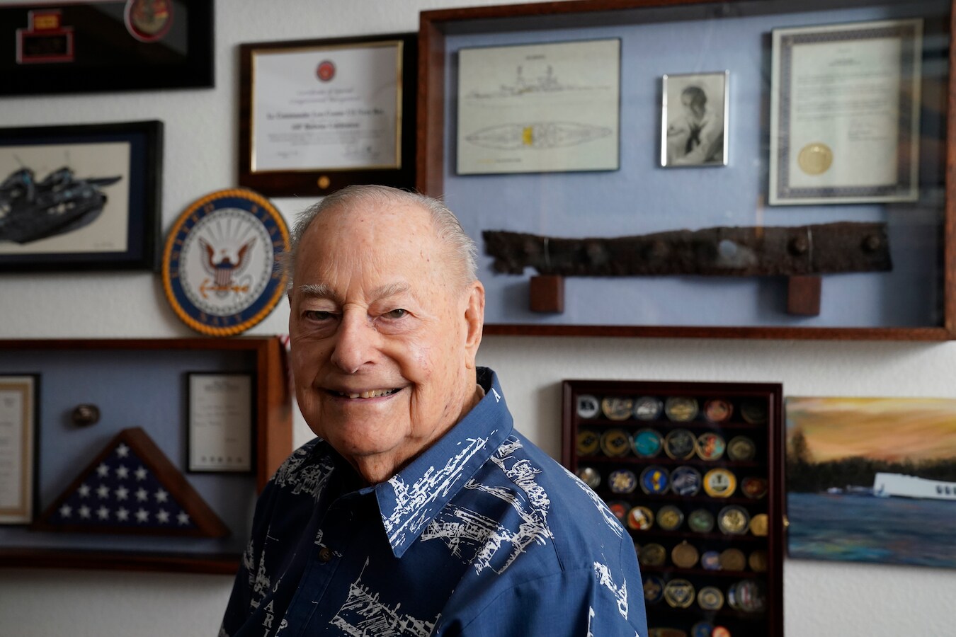 Le dernier survivant d’un navire de guerre bombardé à Pearl Harbor ...
