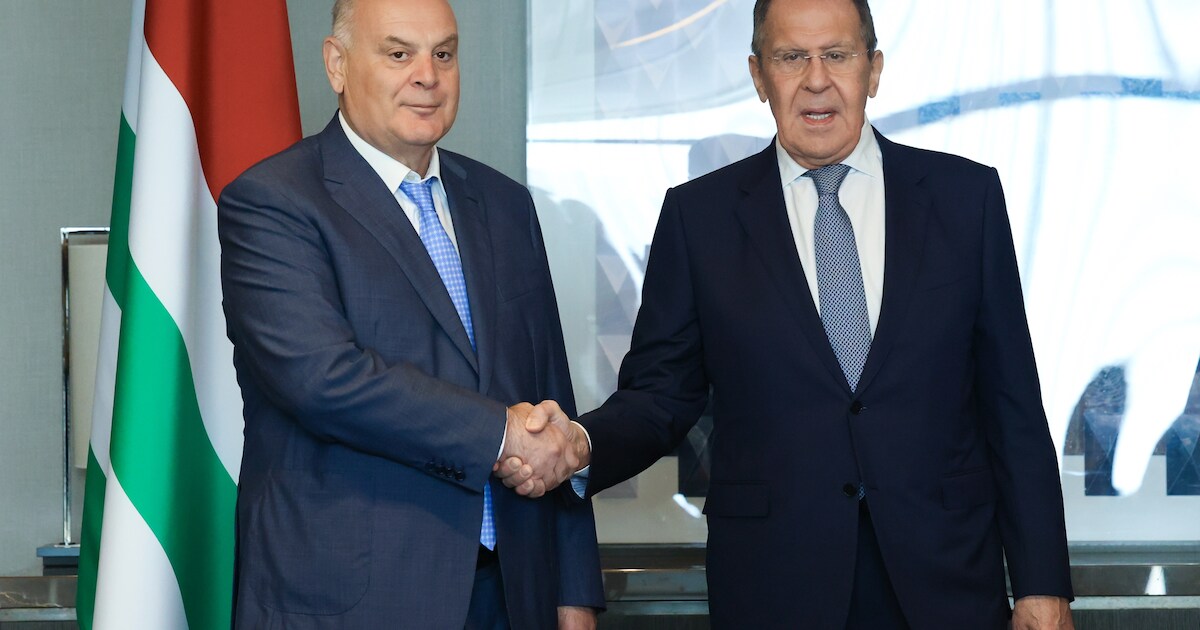 Moscou va installer une base militaire dans une région pro-russe de ...